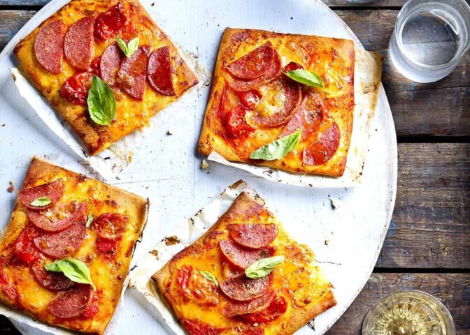 Pizzarette recepten: zo maak je zelf mini pizza's - Foodies