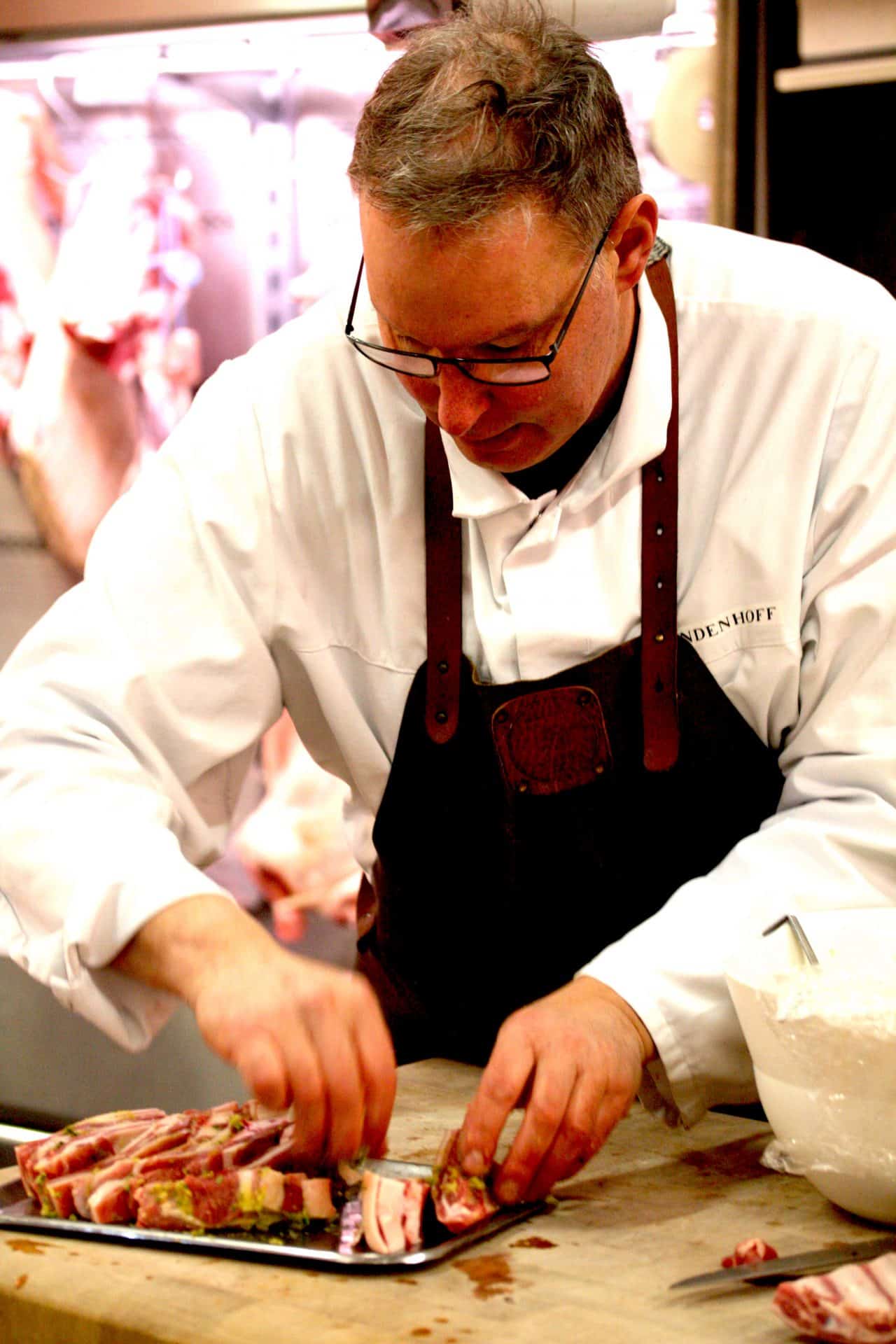 Zo maak je de perfecte lamsrollade in 7 stappen - Foodies