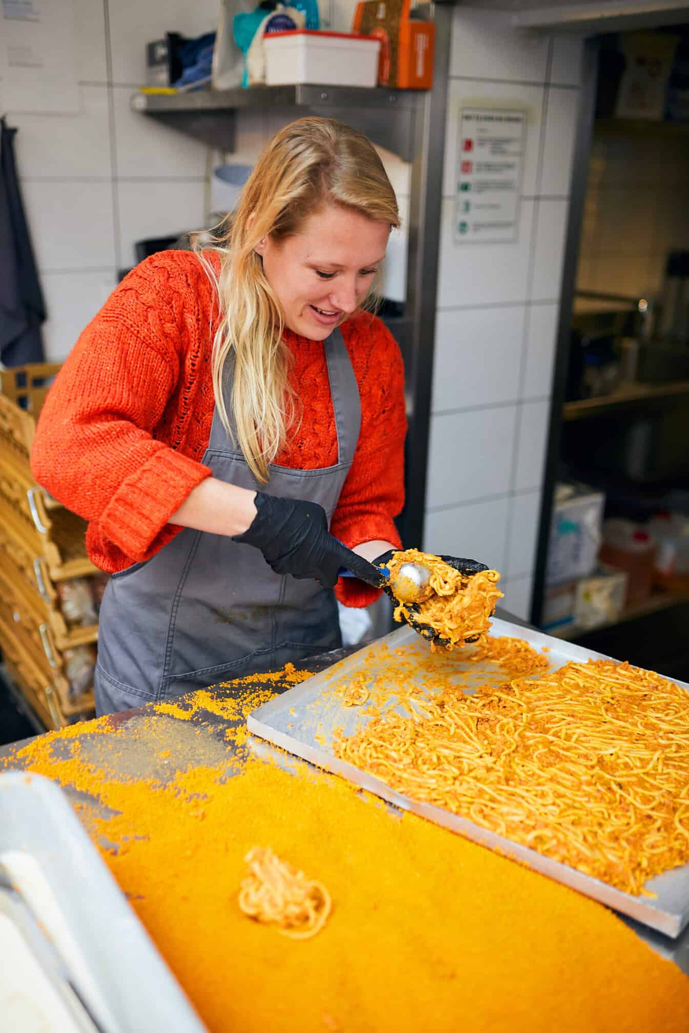 Hier haal je de beste bamibal van Nederland! - Foodies