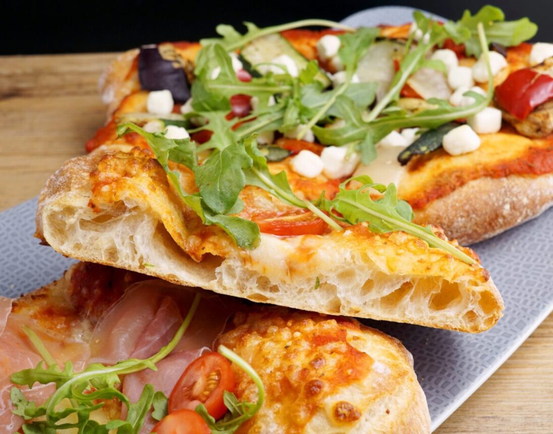 Wat is pinsa en wat is het verschil met pizza? - Foodies