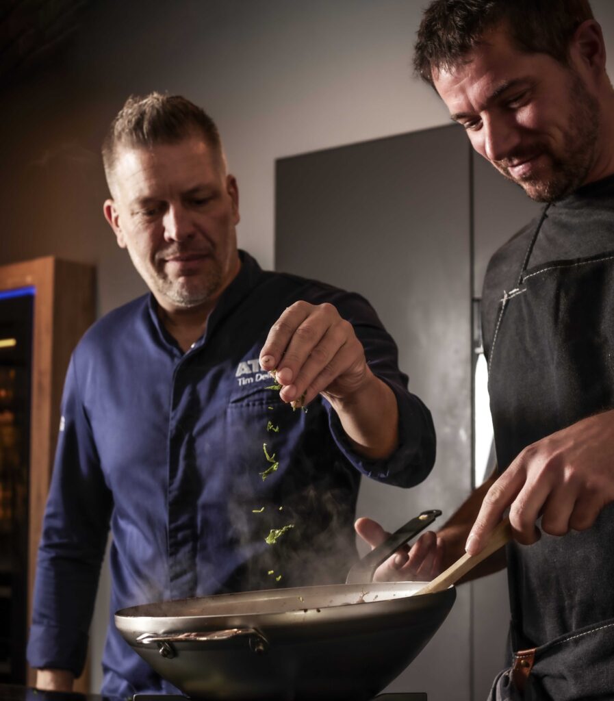 Ontdek de wereld van het wokken met chefs Tim & Willem - Foodies