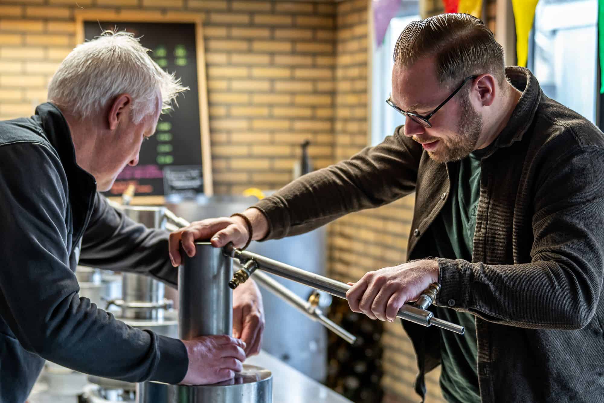 Gin maken: distilleren kun je leren - Foodies