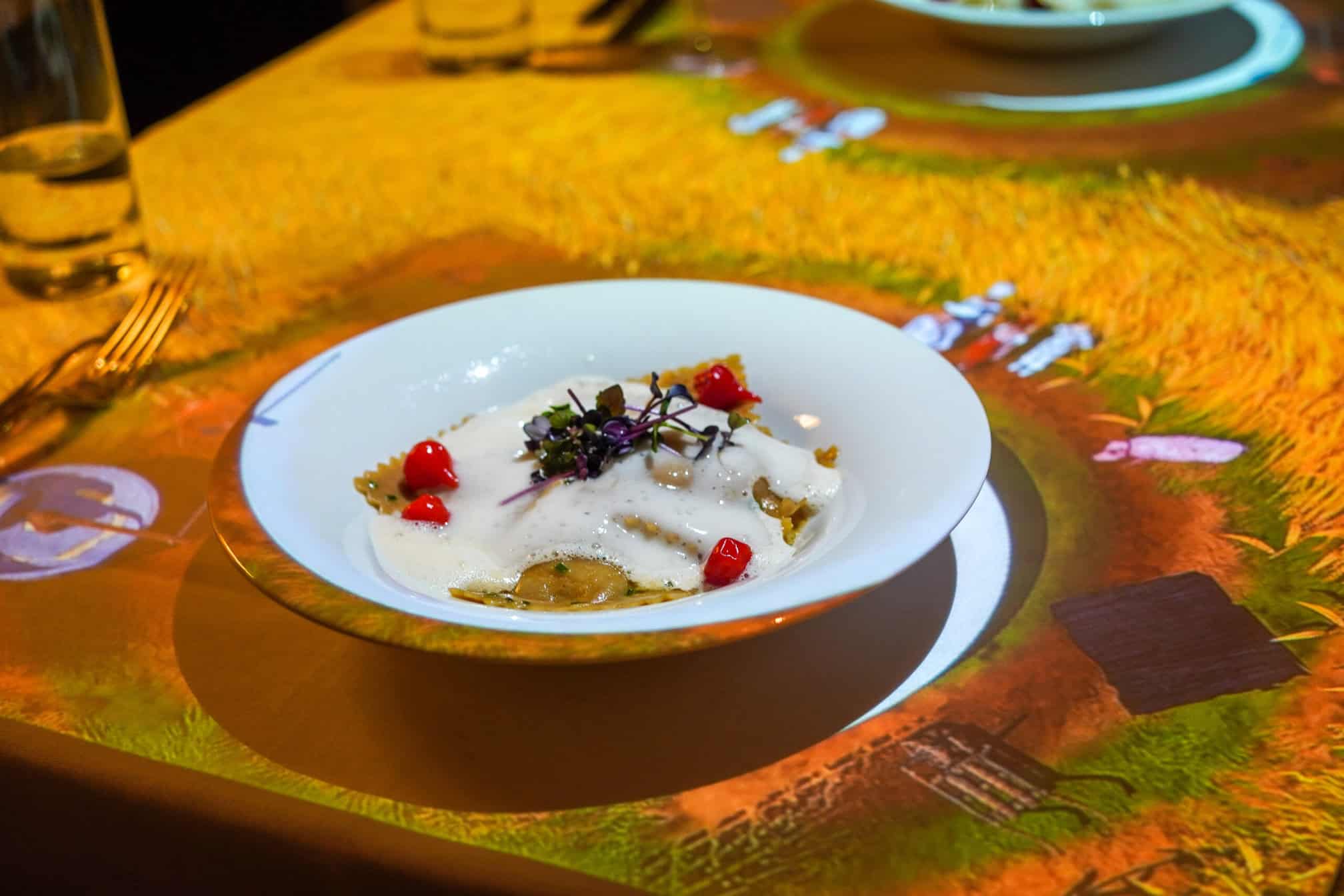 Le Petit Chef: kleinste chef-kok ter wereld verovert Amsterdam - Foodies