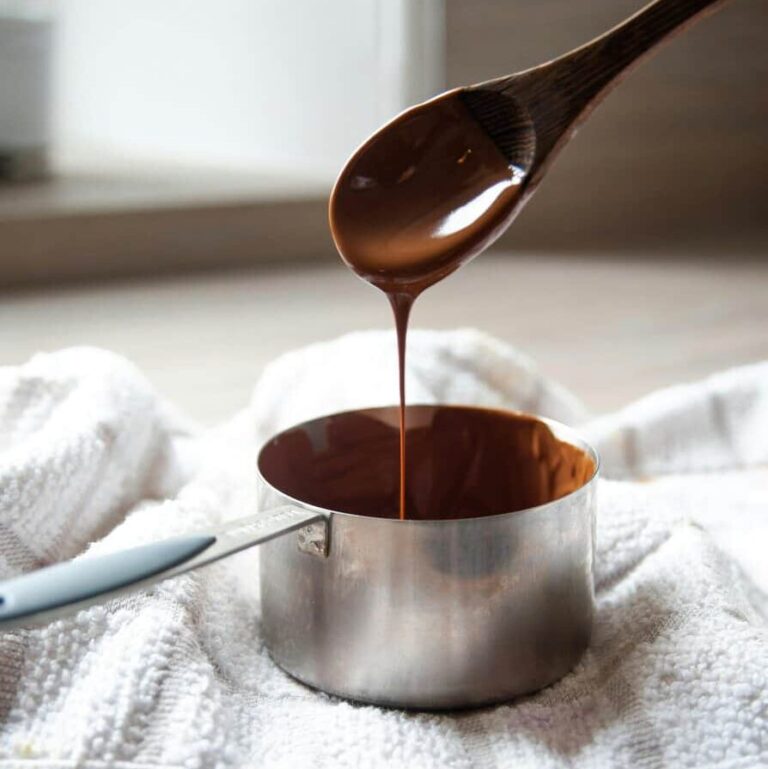Chocolade smelten: deze 4 manieren werken het best - Foodies
