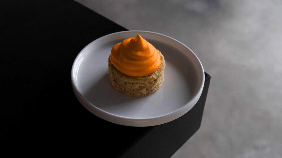 easyJet x YUSU Coffee: win vliegtickets met de Flying Cake - Foodies