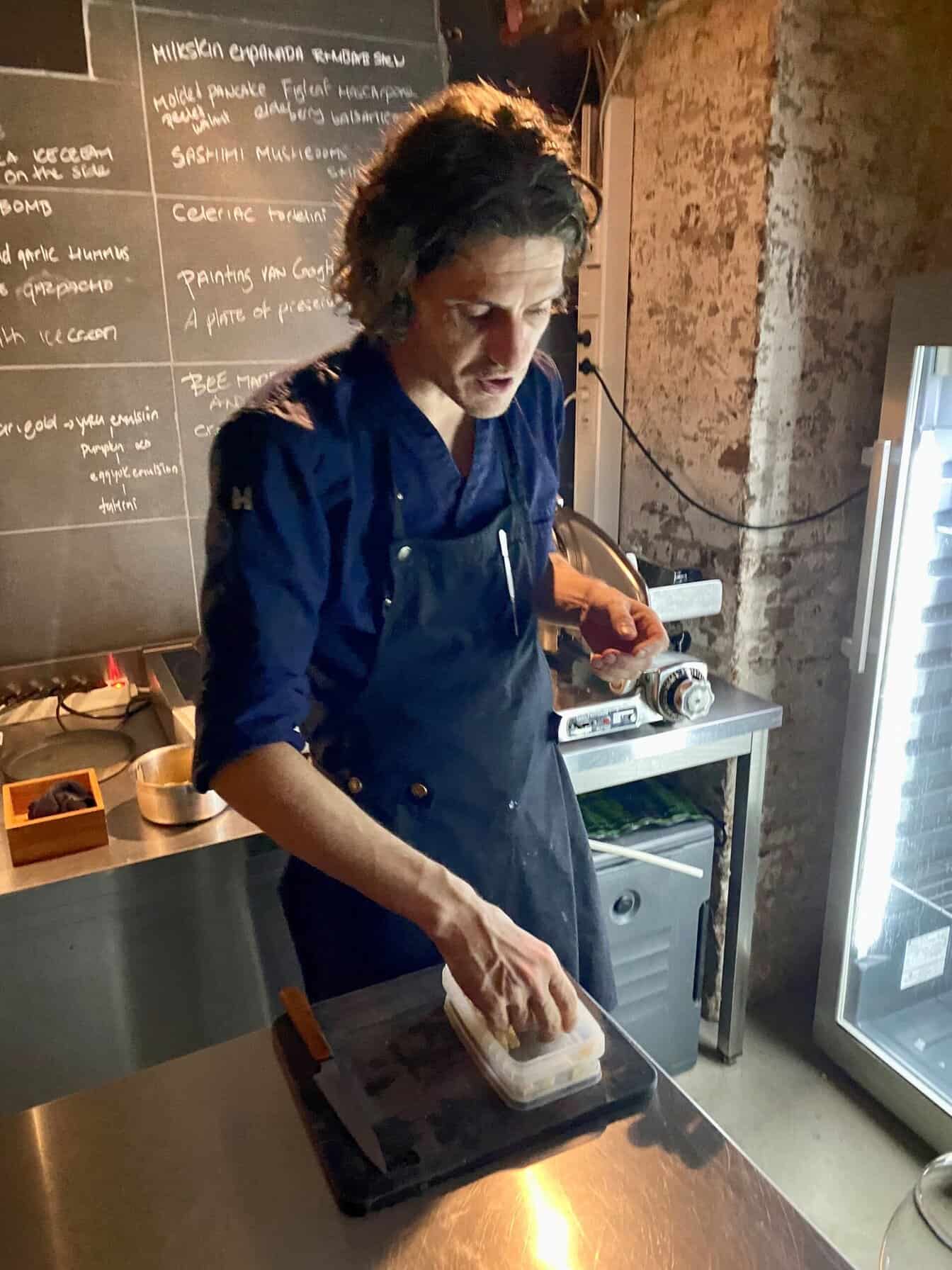 Tres Rotterdam: intiem dineren terwijl je wegdroomt bij elke hap - Foodies