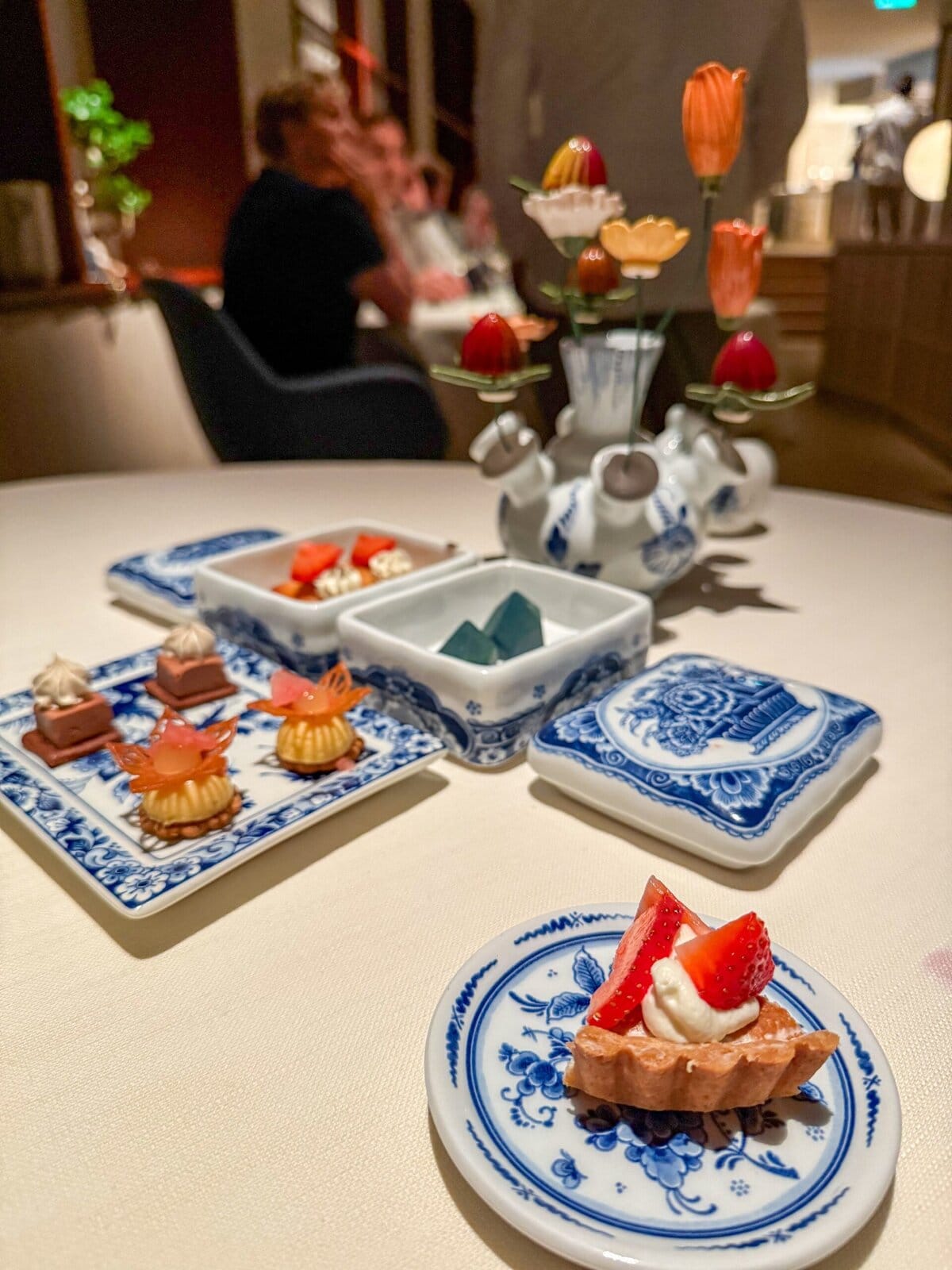 Azurite in Delft: Mario Ridder knalt met smaak én beleving - Foodies